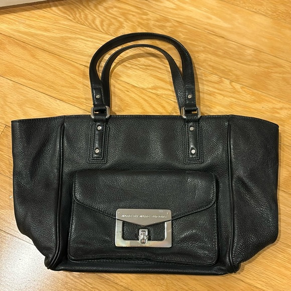 Marc By Marc Jacobs | Bags | Authentic Marc Jacobs Tote | Poshmark